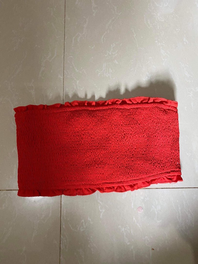 Solid red tube, Women's Fashion, Tops, Others Tops on Carousell