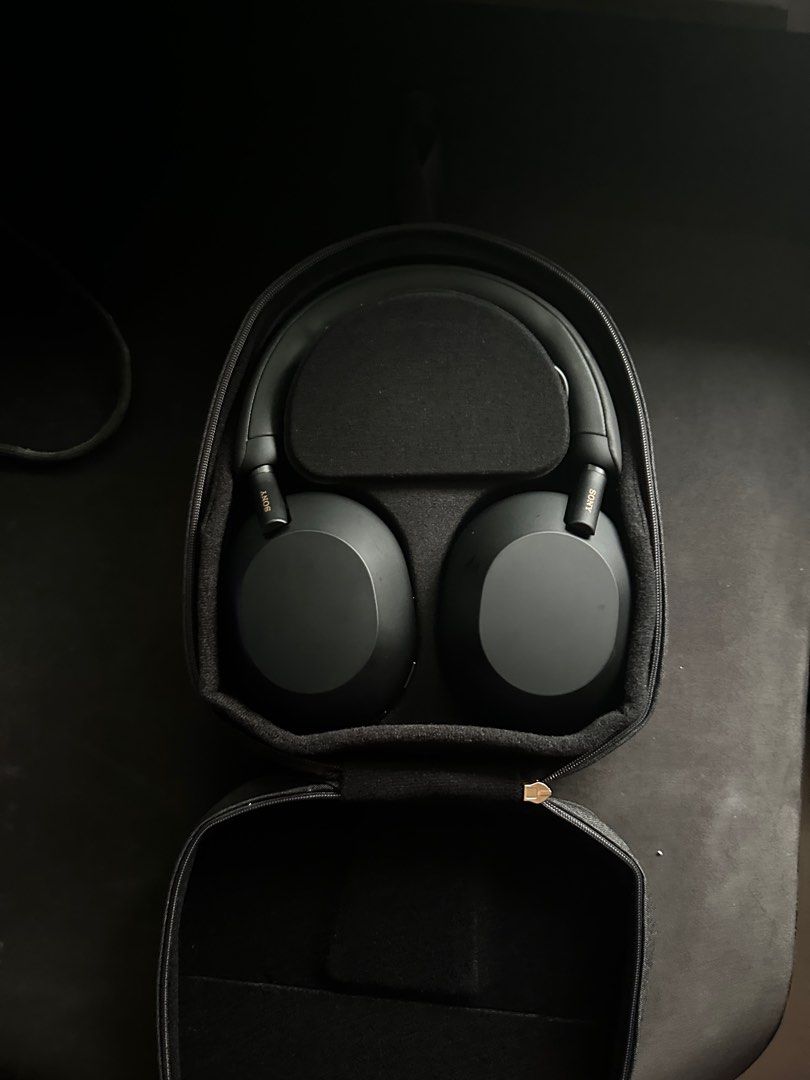 sony xm5 , Audio, Headphones & Headsets on Carousell