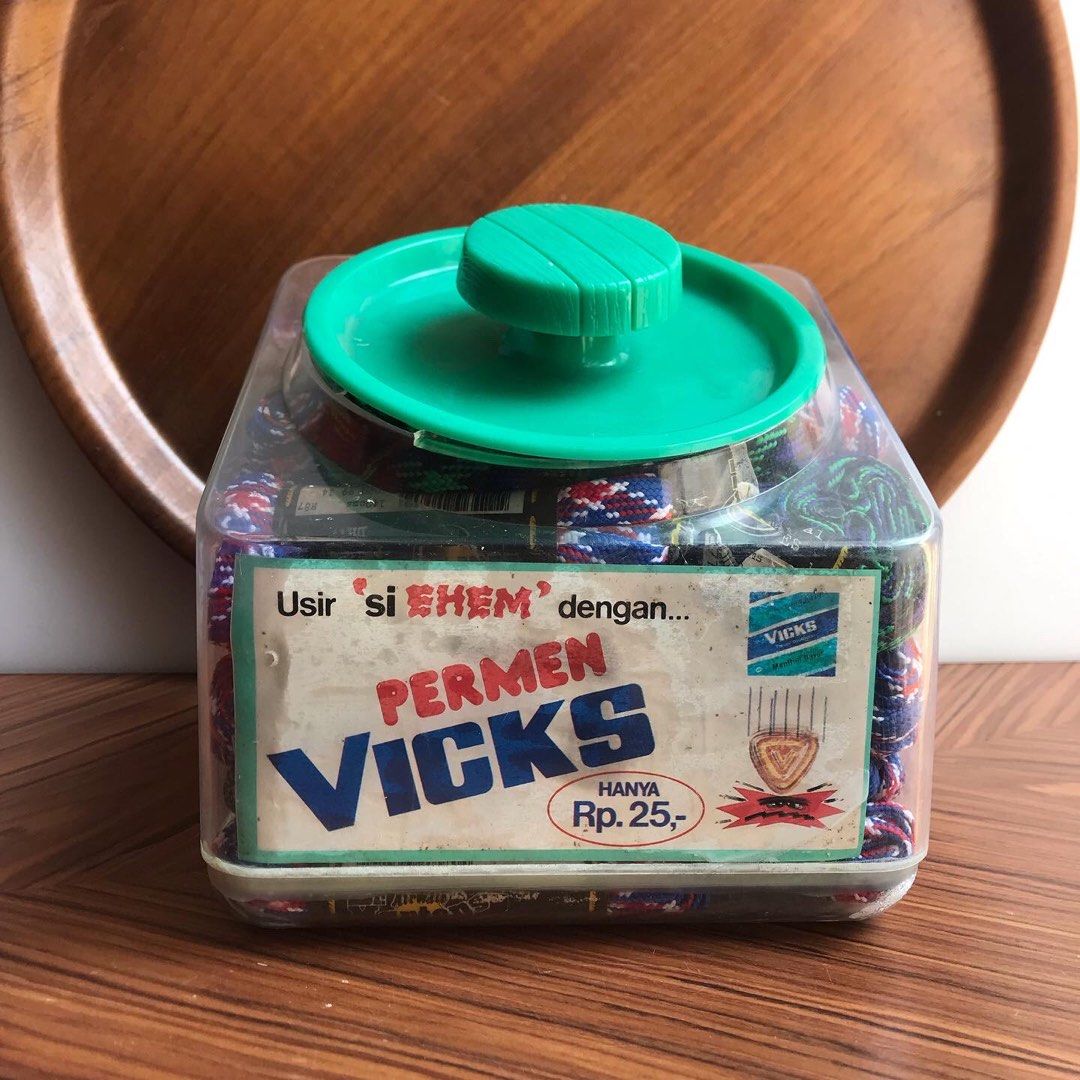Toples Vintage indonesian Version Vicks candy vapour rub Candy ...