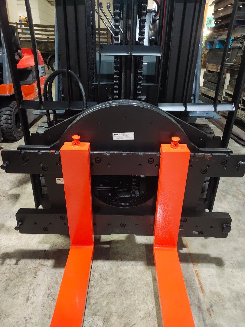 Toyota Forklift with Rotator, Cars, Other Vehicles on Carousell