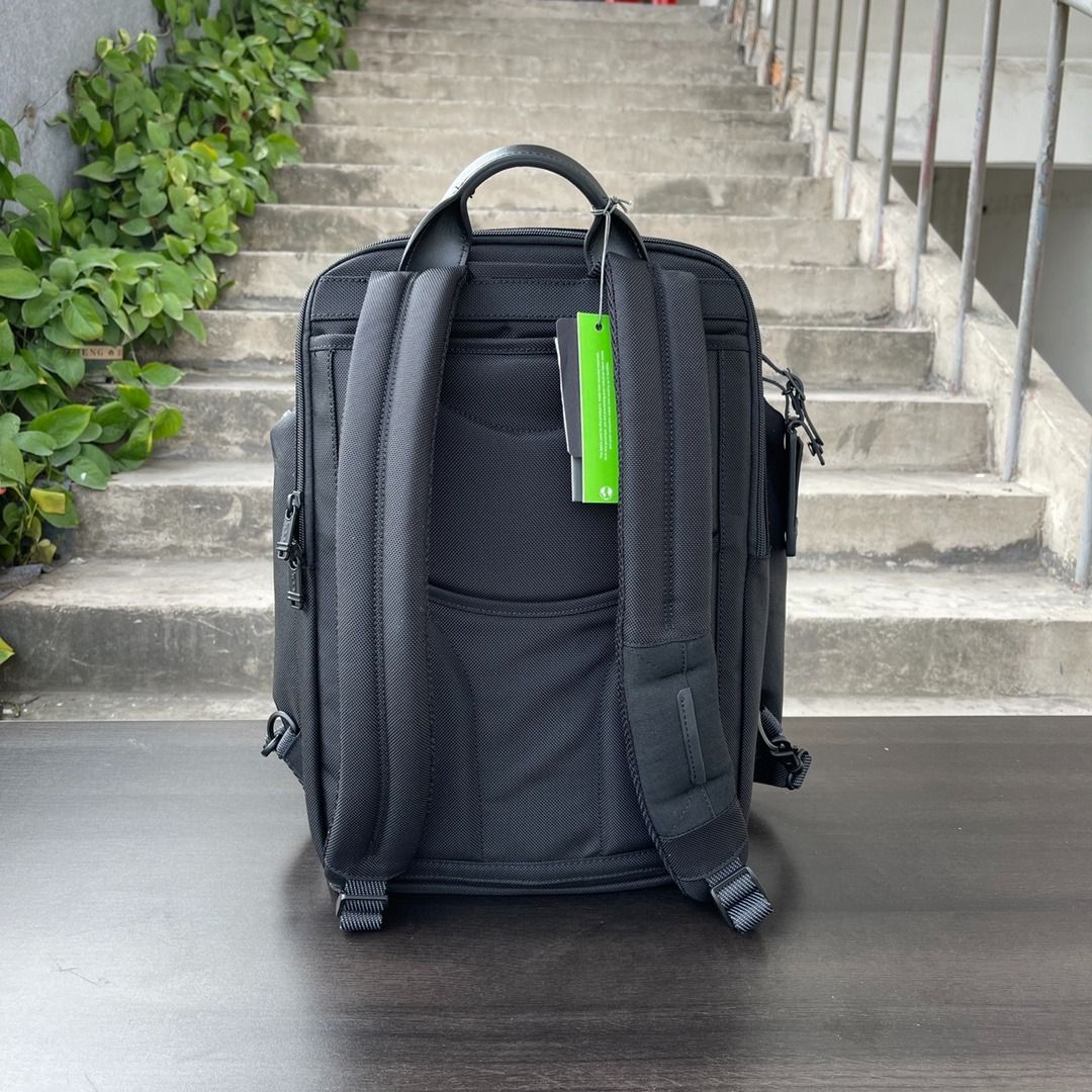 TUMI 2-in-1 Backpack, Men's Fashion, Bags, Backpacks on Carousell