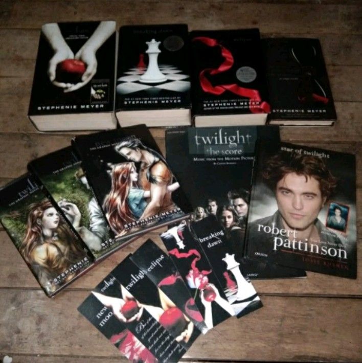 TWILIGHT SAGA SPECIAL EDITION | GRAPHIC NOVELS |, Hobbies & Toys, Books ...