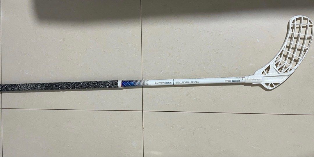 Unihoc Iconic SuperSkin Pro, Sports Equipment, Sports & Games, Racket ...