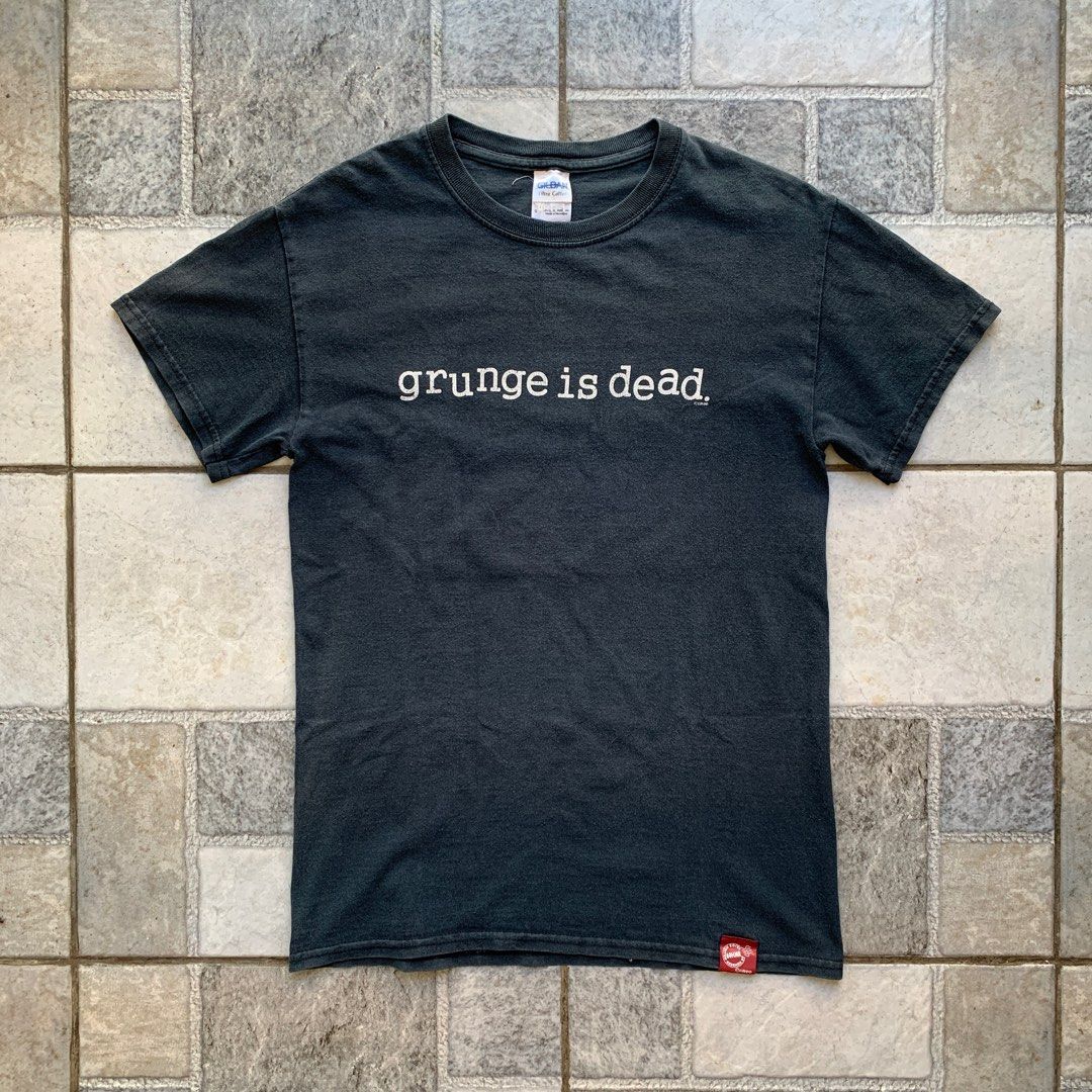Vintage Grunge Is Dead Statement Tee Shirt Kurt Cobain, Men's Fashion ...