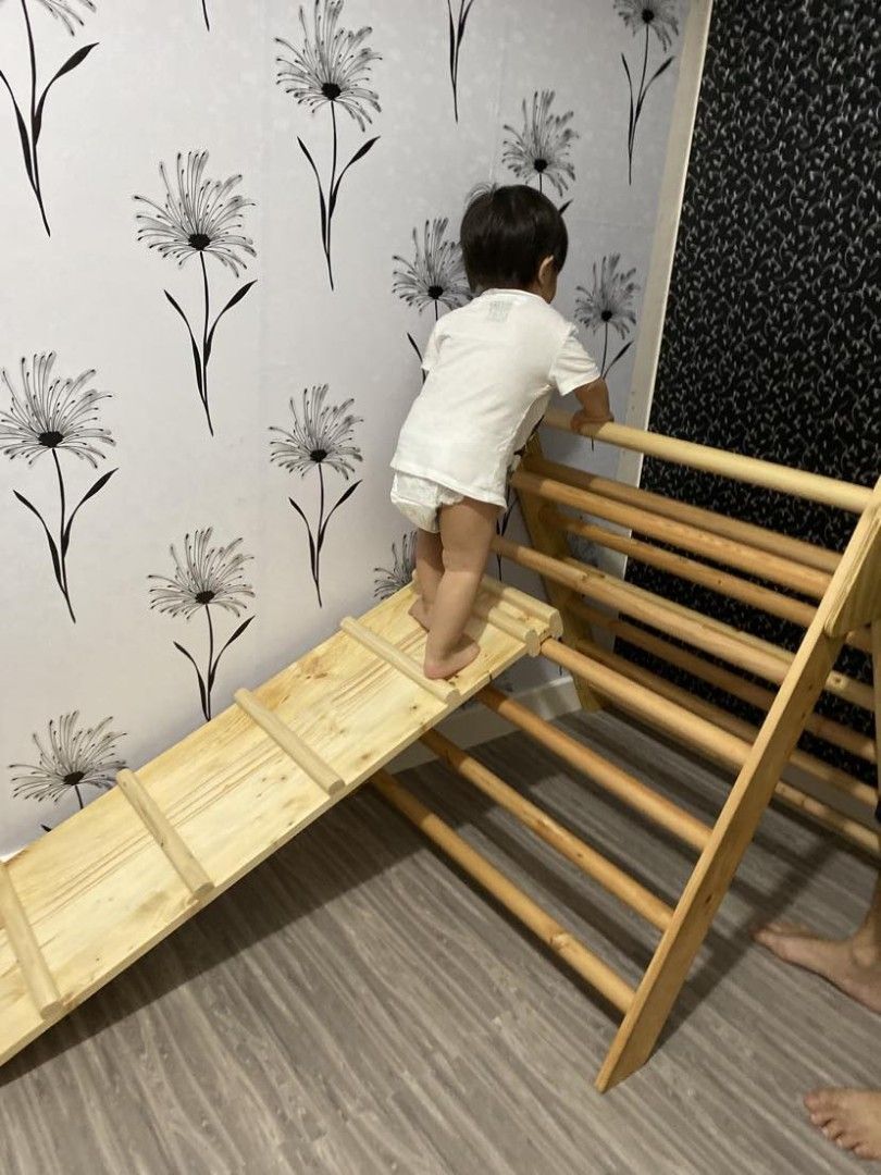 Wooden play pen ramp, Babies & Kids, Baby Nursery & Kids Furniture ...