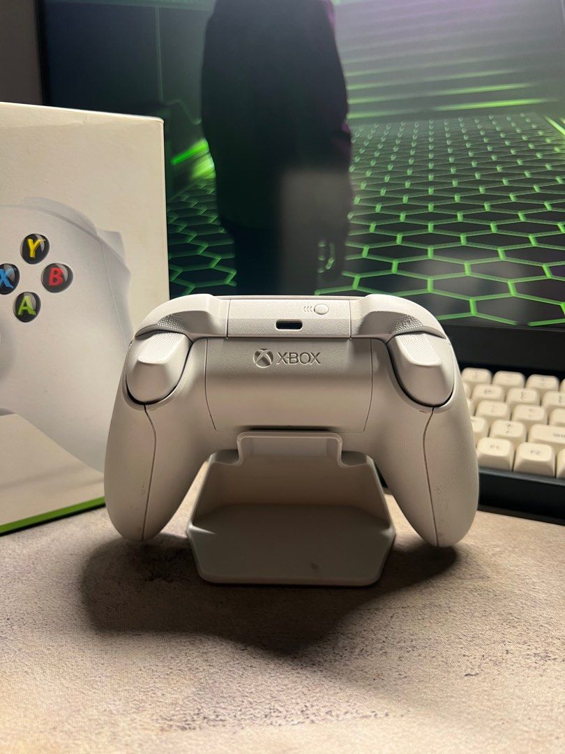 XBOX Robot White, Video Gaming, Video Game Consoles, Xbox on Carousell