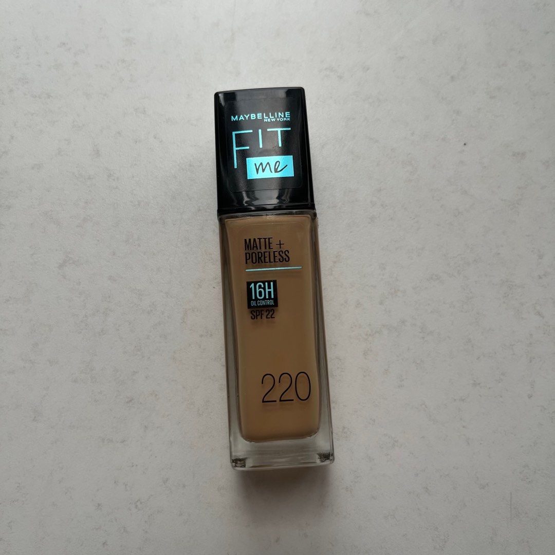 220 Maybelline Fit Me Foundation Matte + Poreless, Beauty & Personal ...