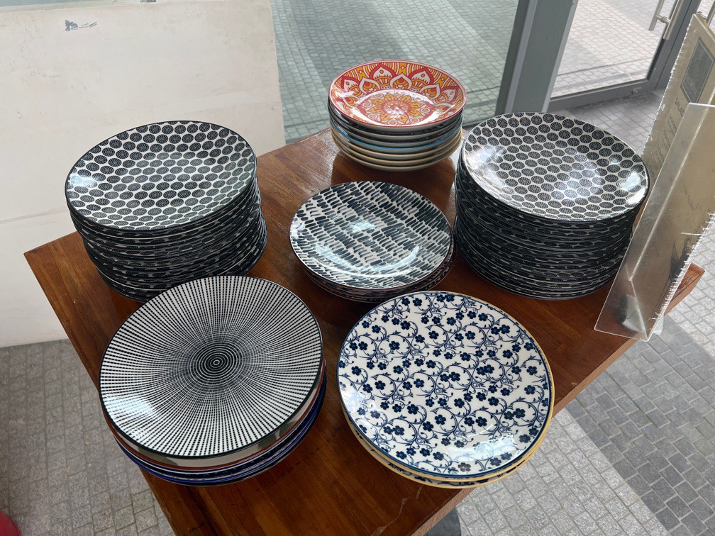 48 plates diff design, Babies & Kids, Baby Nursery & Kids Furniture ...