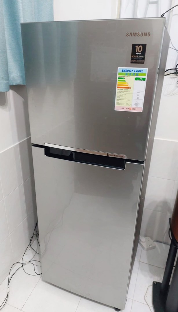 S貨到先付款! Samsung三星(RT22M4032S8) 雙門節能雪櫃 W55.5cm x H154.5cm x D63.7cm 型格，實用，有正常使用痕跡, 100% 正常運作！, 家庭 ...