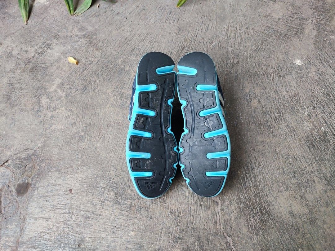 Adidas adiprene running, Fesyen Pria, Sepatu , Sneakers di Carousell