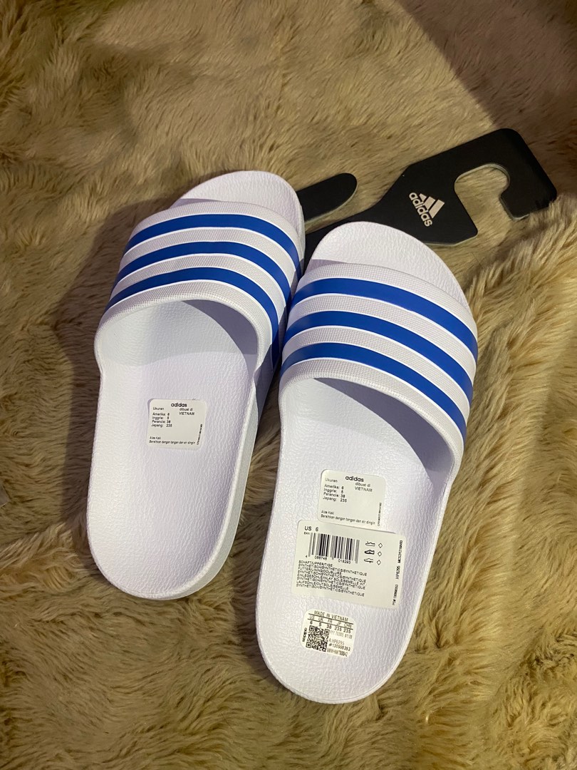 Adidas swim slides adilette aqua, Fesyen Wanita, Sepatu di Carousell