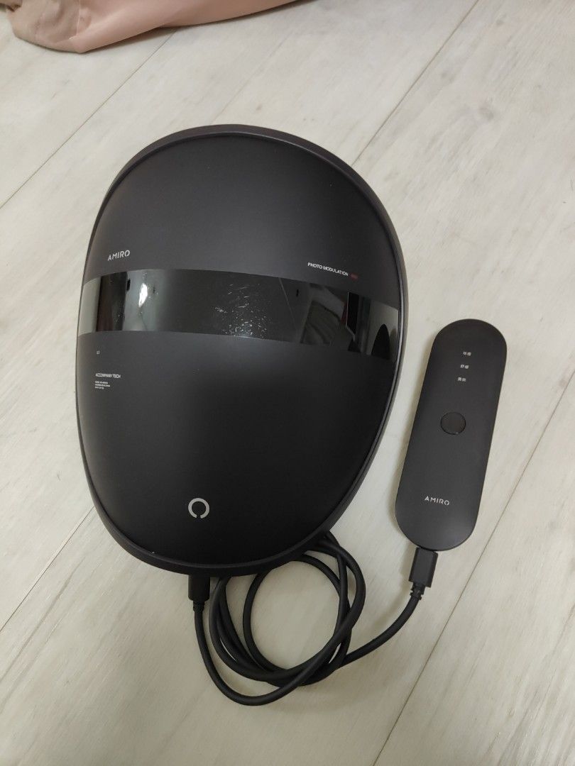 Amiro LED Light Therapy mask, Beauty & Personal Care, Face, Face Care on Carousell