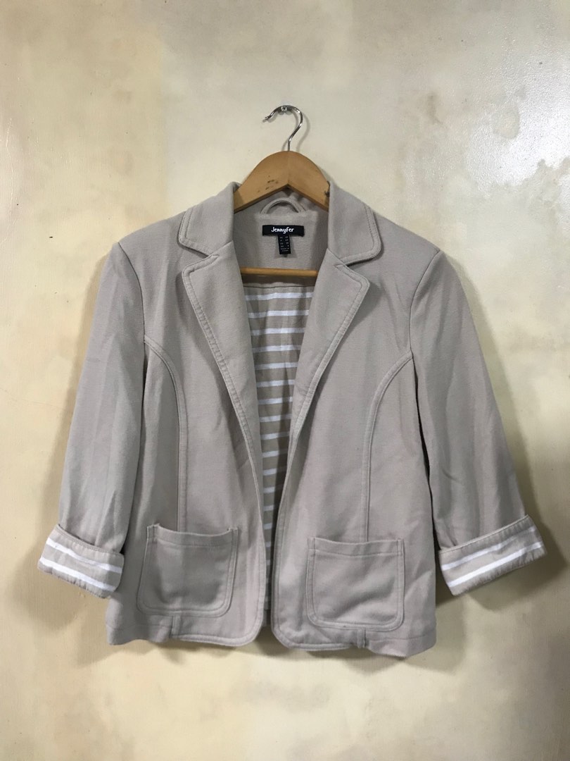 Beige Blazer from Jennyfer, Women's Fashion, Coats, Jackets and Outerwear on Carousell