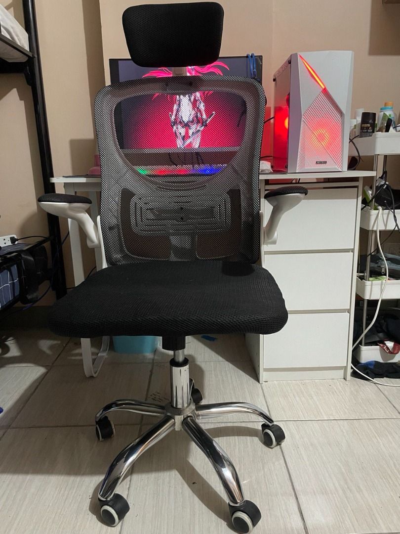 Gaming Computer Set (White Build, Fairly New) AMD RYZEN 5 5600G/16GB ...