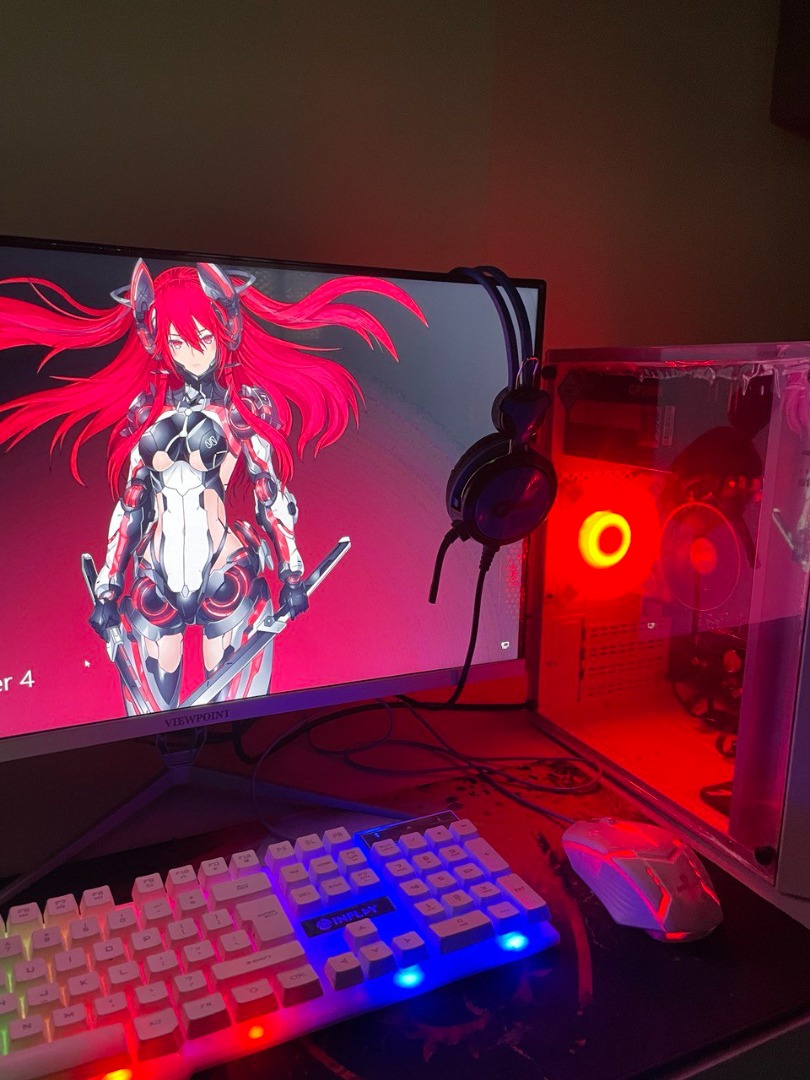 Gaming Computer Set (White Build, Fairly New) AMD RYZEN 5 5600G/16GB ...