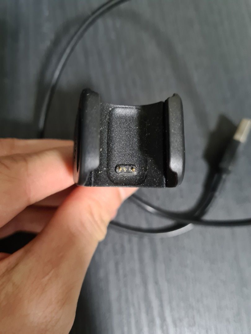 Fitbit charge 4 charger, Computers & Tech, Parts & Accessories ...