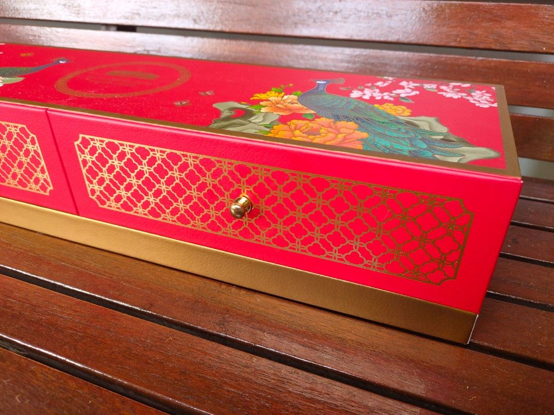 Fullerton Hotel 2023 mooncake box, Everything Else on Carousell