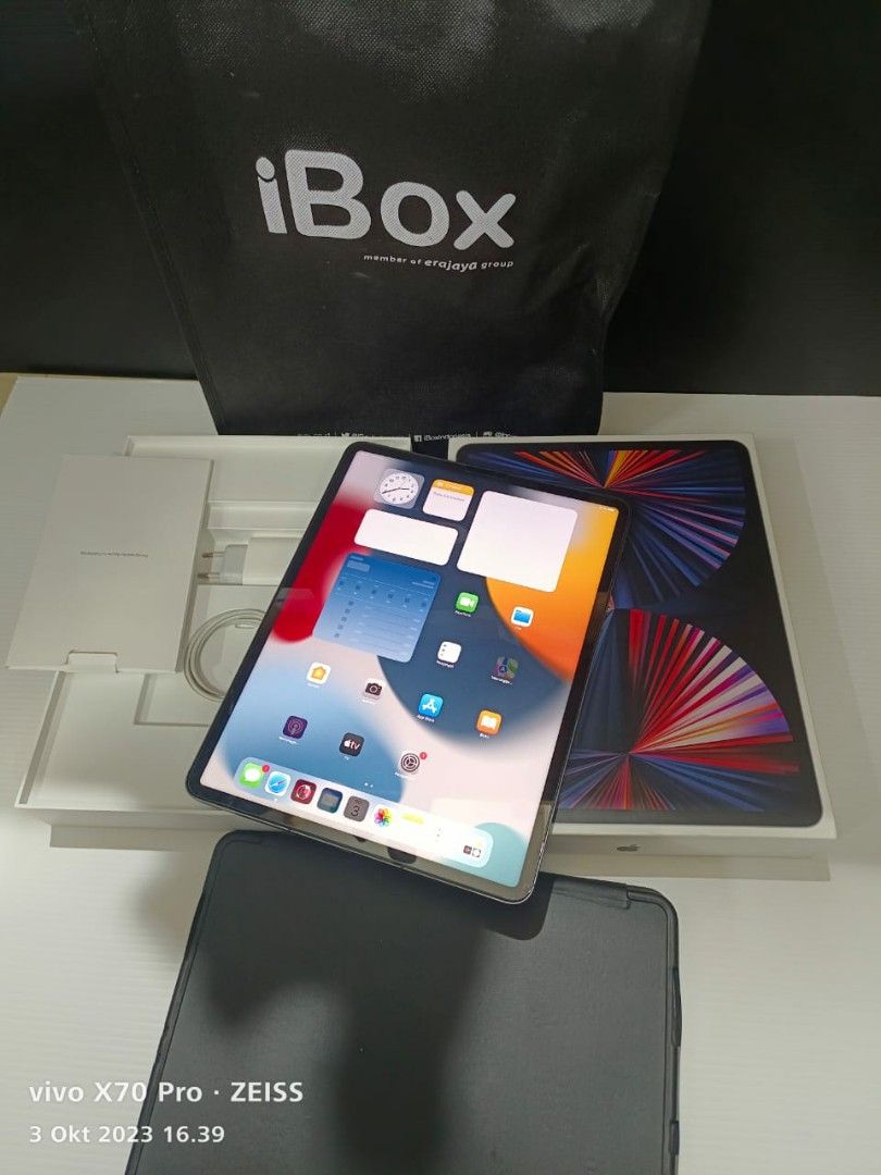 (iBox) iPad Pro M1 256GB Cellular 12.9 inch Display Resmi iBox, Telepon ...