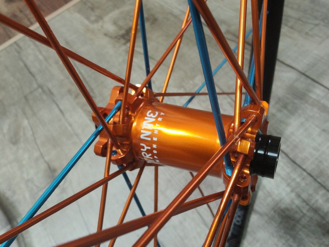 Industry 9 i9 hubs custom wheelset, Sports Equipment, Bicycles & Parts ...