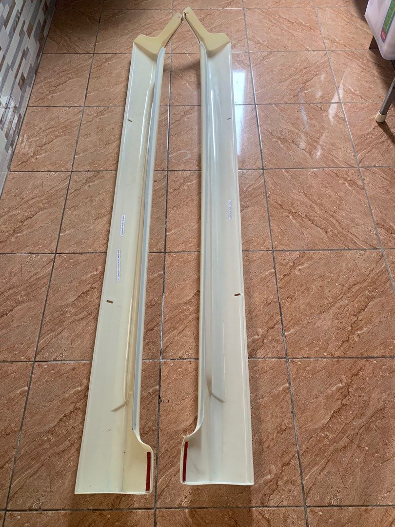 Innova body kit side skirts 2016 and above, Car Parts & Accessories ...