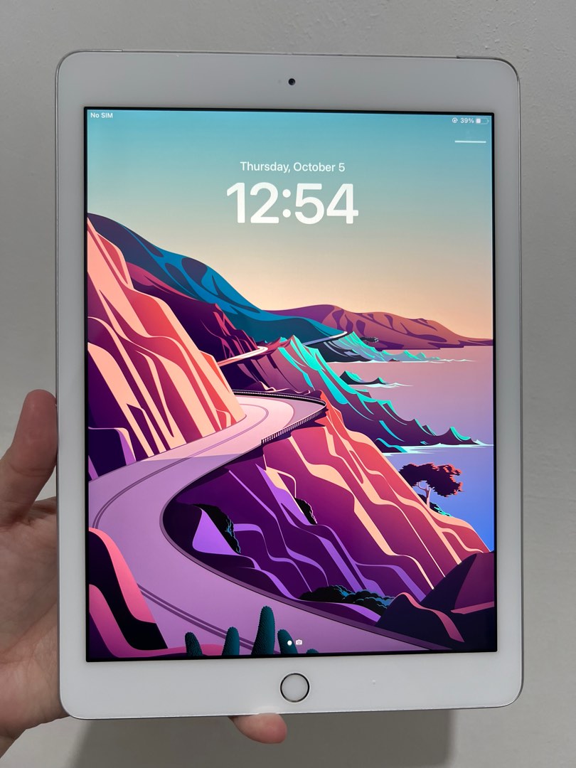IPAD 5TH GEN 128GB WITH SIM SLOT, Mobile Phones & Gadgets, Tablets ...