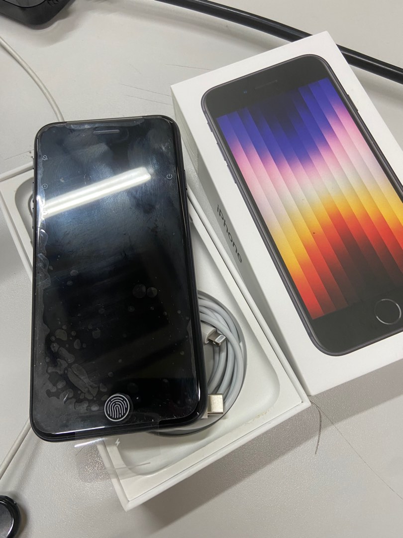 iPhone SE 3rd Gen 64GB 2022 Edition Midnight Blue, Mobile Phones ...