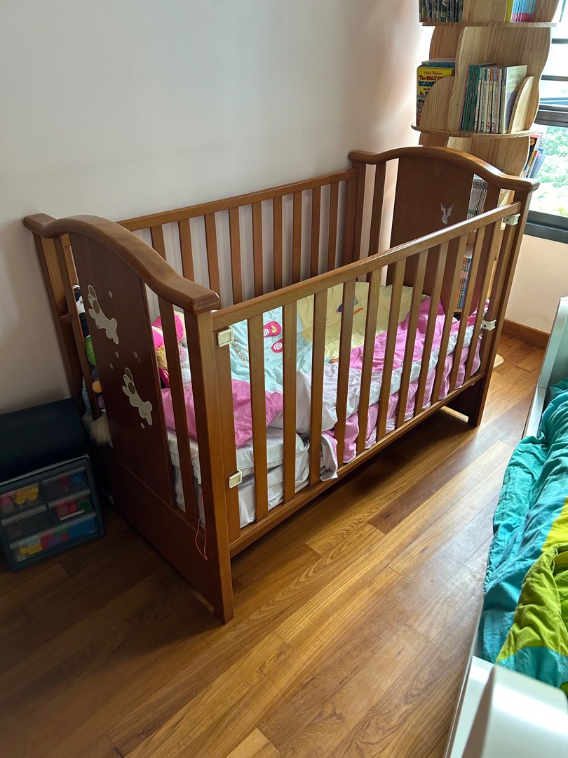 Italian made solid wood Foppapedretti Baby cot crib mattress, Babies ...