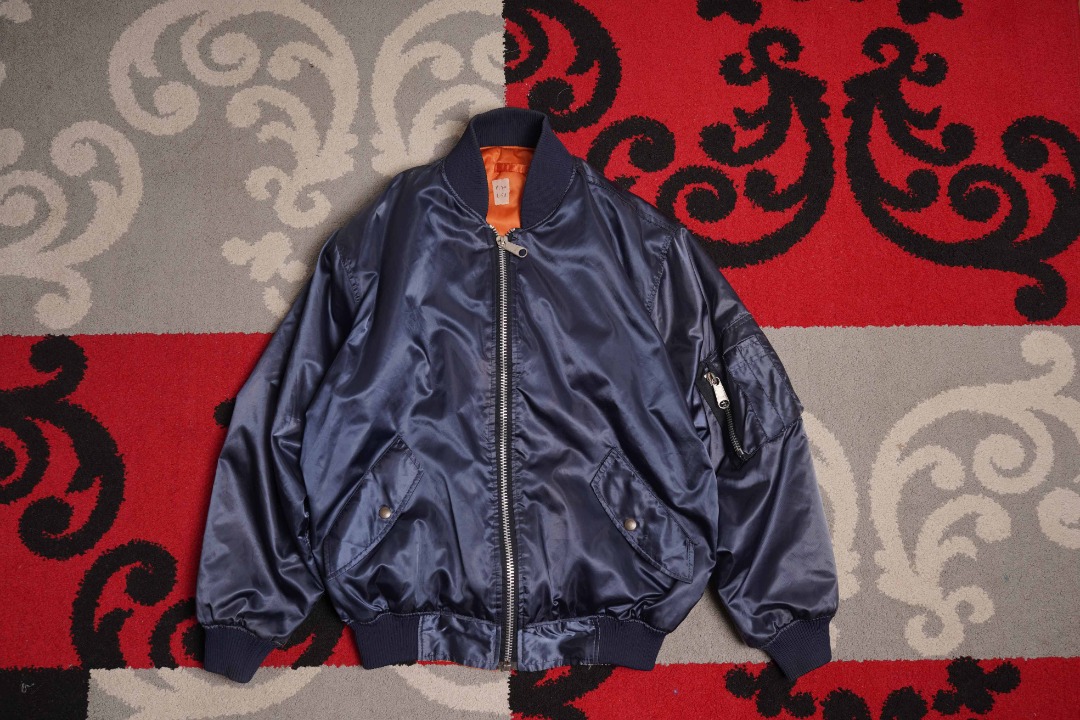 jaket bomber army reversible alpha industries, Fesyen Pria, Pakaian ...