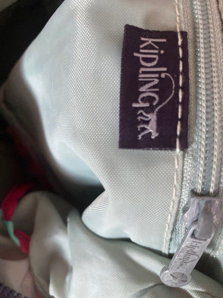 Kipling cross body sling bag camo , Women's Fashion, Bags & Wallets, Cross-body Bags on Carousell