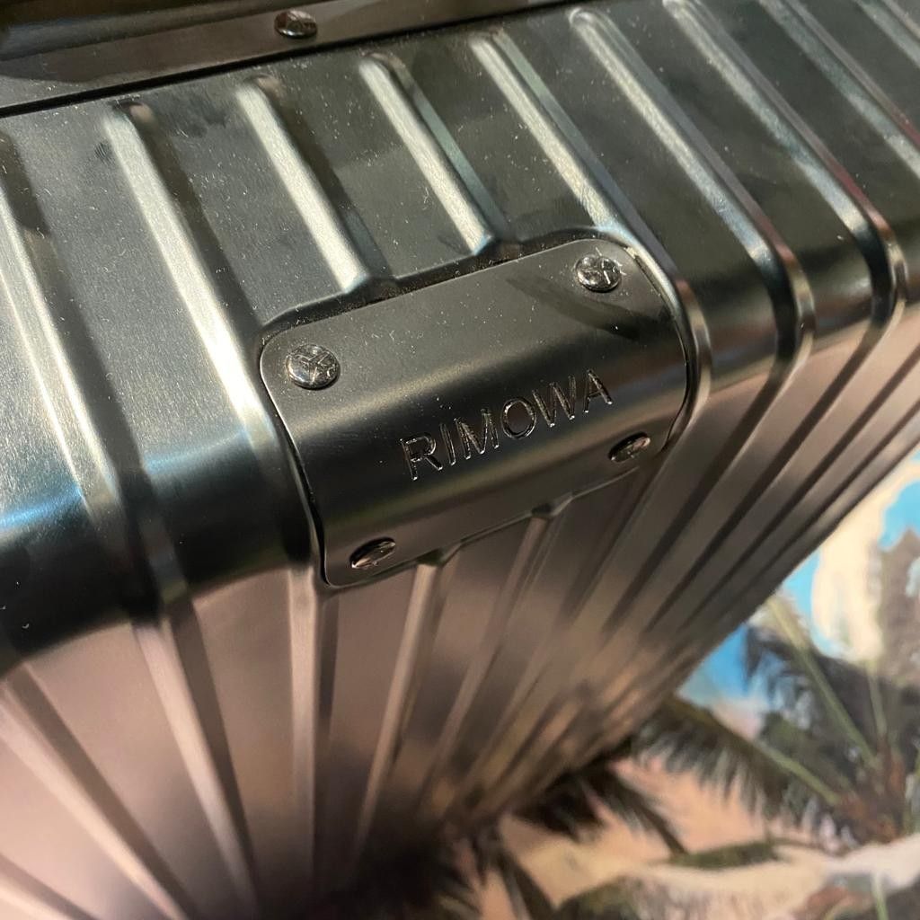 Koper rimowa aluminium, Fesyen Pria, Tas & Dompet , Lainnya di Carousell