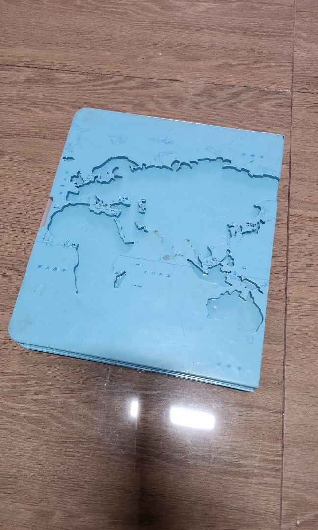 Kumon world map puzzle, Hobbies & Toys, Toys & Games on Carousell