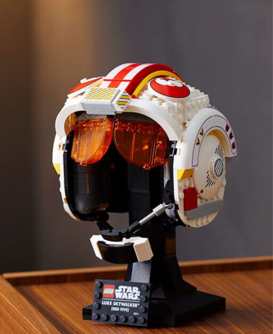 Lego 75327 - Luke Skywalker (Red Five) Helmet, Hobbies & Toys, Toys ...