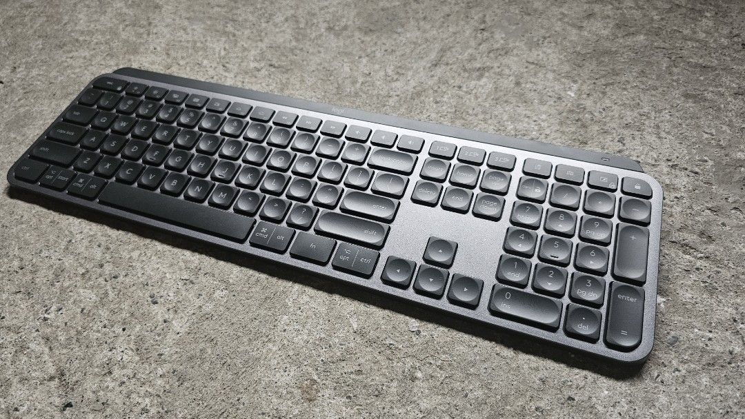 LOGITECH Keyboard | MX Keys Advanced Illuminated full size - master ...