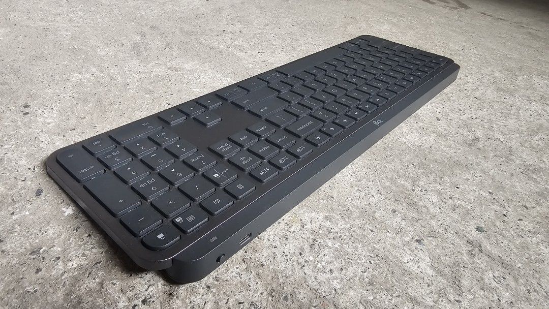 LOGITECH Keyboard | MX Keys Advanced Illuminated full size - master ...