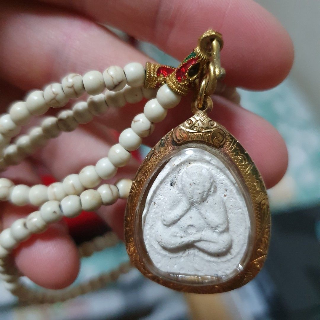 Lp Koon Amulet, Hobbies & Toys, Memorabilia & Collectibles, Religious ...