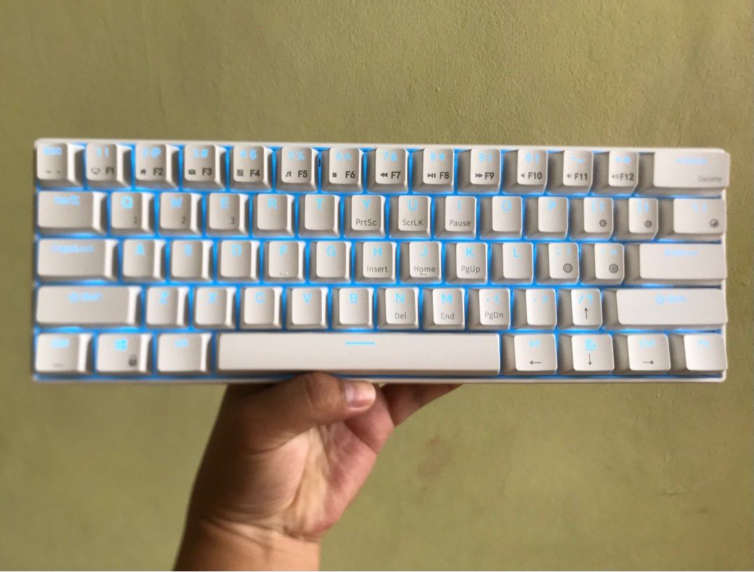 Royal Kludge RK61 White (Brown Switch, Blue lights, Hot swappable) Last ...