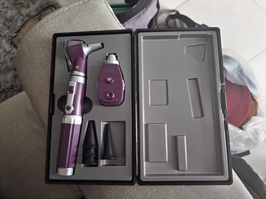 MedX Otoscope and Ophtha Set, Health & Nutrition, Medical Supplies & Tools on Carousell