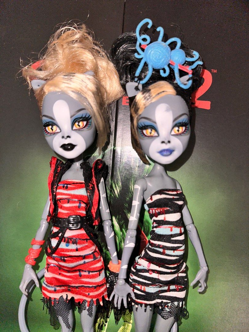 Monster high werecat twins zombie shake, Hobbies & Toys, Toys & Games ...