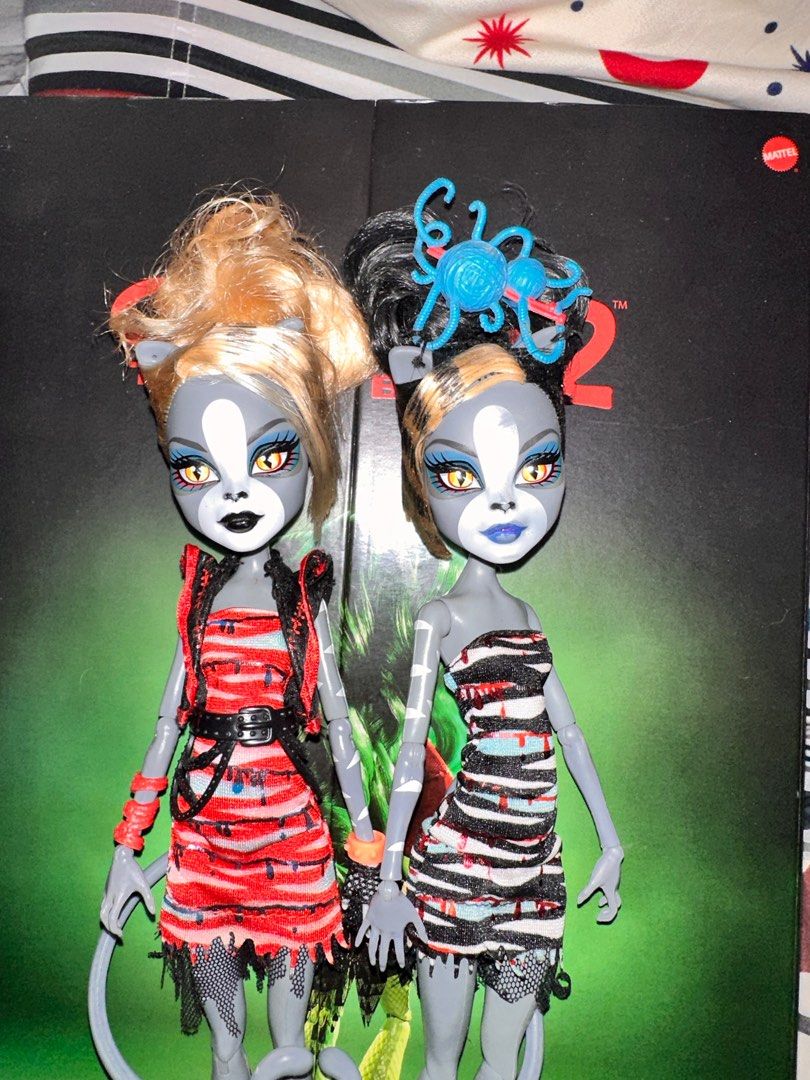 Monster high werecat twins zombie shake, Hobbies & Toys, Toys & Games ...