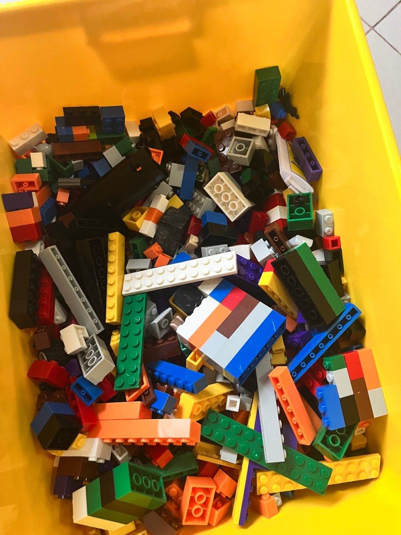 Non lego brand assorted parts and bricks, Hobbies & Toys, Toys & Games ...
