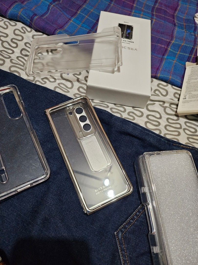 One samsung fold 5 original case in grey., Mobile Phones & Gadgets ...