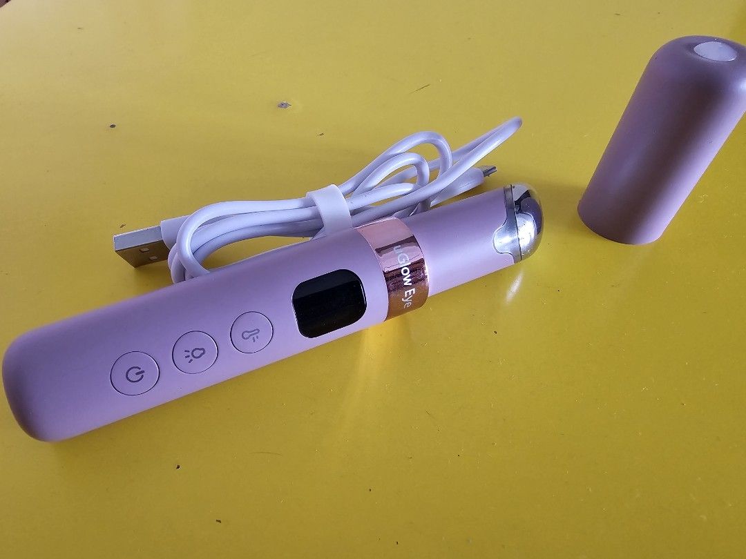 OSIM uGlow Eye Beauty Eye Massager, Health & Nutrition, Massage Devices ...