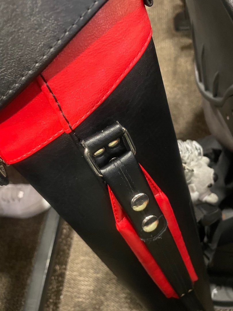 Peri Magic Arm 2x4 hard cue case black red, Sports Equipment, Sports ...