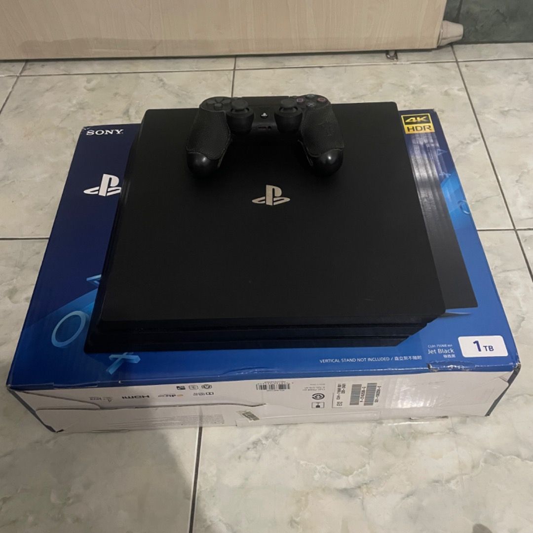 PlayStation Pro 1TB PS4 Pro mulus, Video Game, Konsol di Carousell