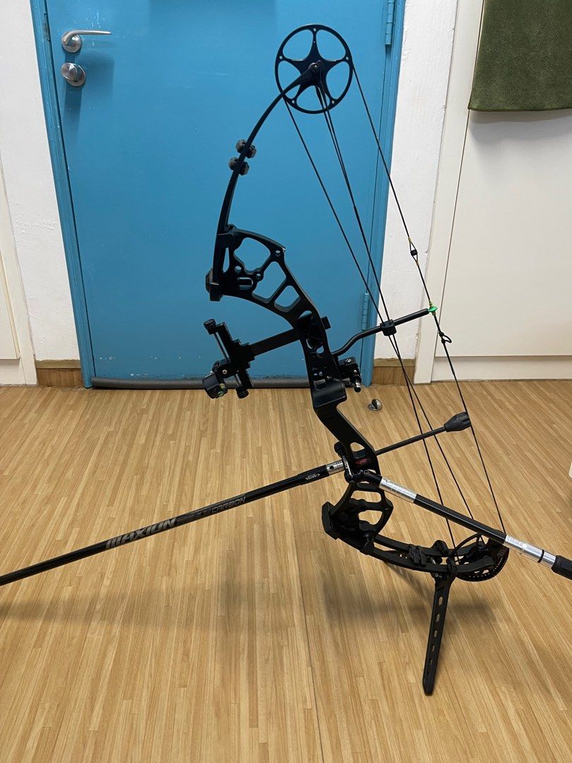 PSE Stinger Extreme Compound Bow 55 Pounds with Arrows FULL SET, Sports ...