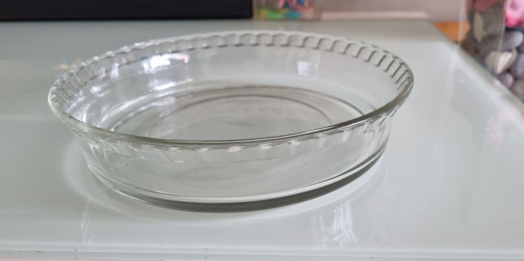 Pyrex pie pan 20cm, Furniture & Home Living, Kitchenware & Tableware ...