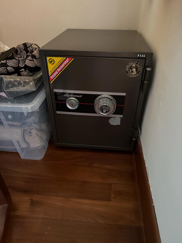 Safe Box, Furniture & Home Living, Security & Locks, Safe on Carousell