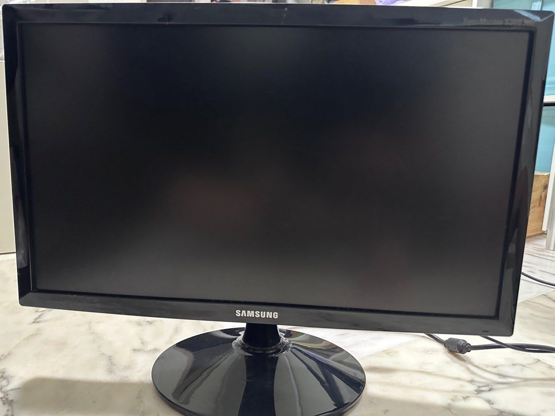 Samsung 19inch Monitor, Computers & Tech, Desktops on Carousell