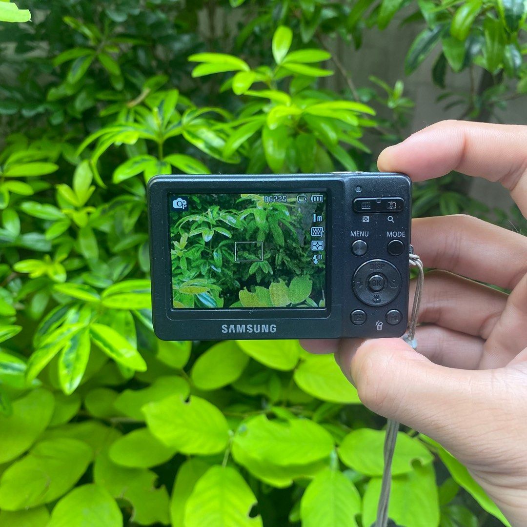 Samsung ST30 Purple Digicam, Photography, Cameras on Carousell