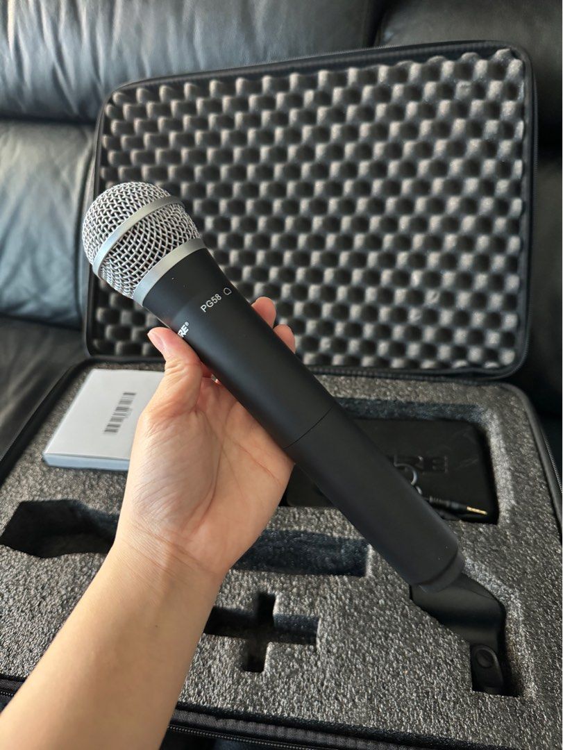 SHURE SVX24/PG58 WIRELESS MICROPHONE, Audio, Microphones on Carousell